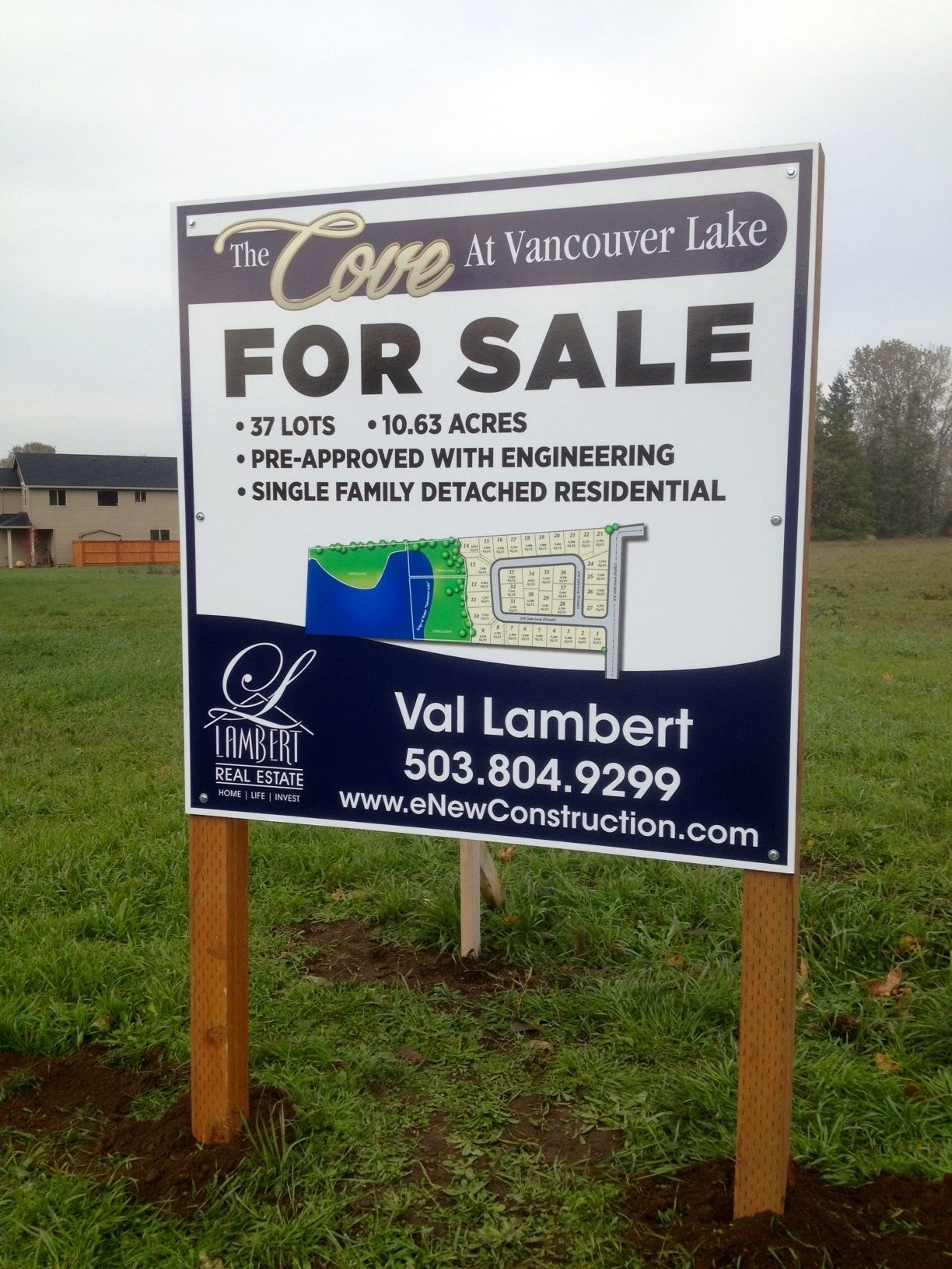 Custom Post and Panel Signs | Signs Now