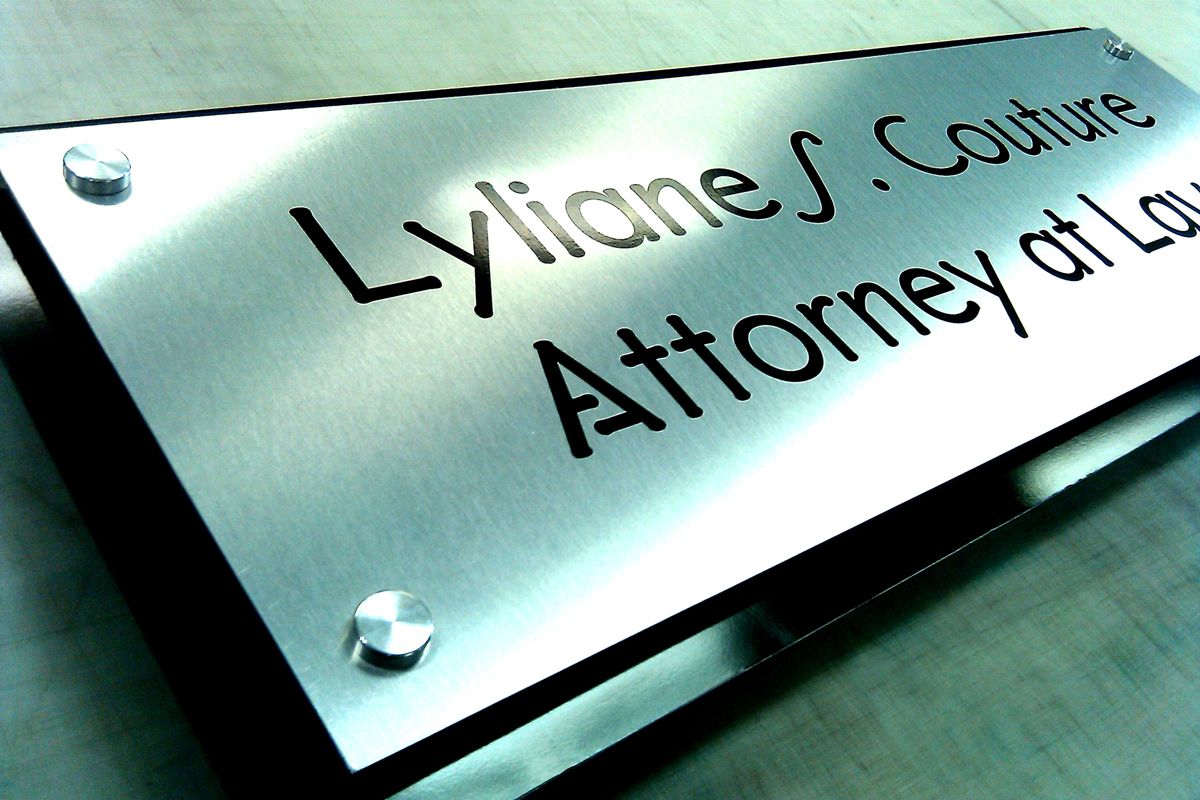 Standoff Signs | Signs Now [centername]