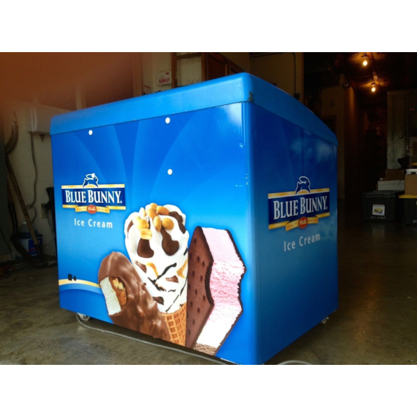 Custom Graphics & Vinyl Decals | Signs Now