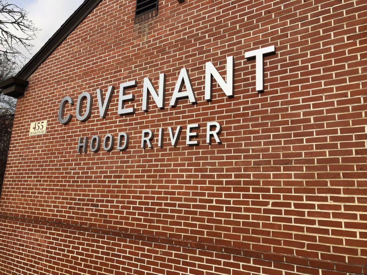 Custom Store Signs | Channel Lettering, Outdoor, & Indoor | Signs Now ...