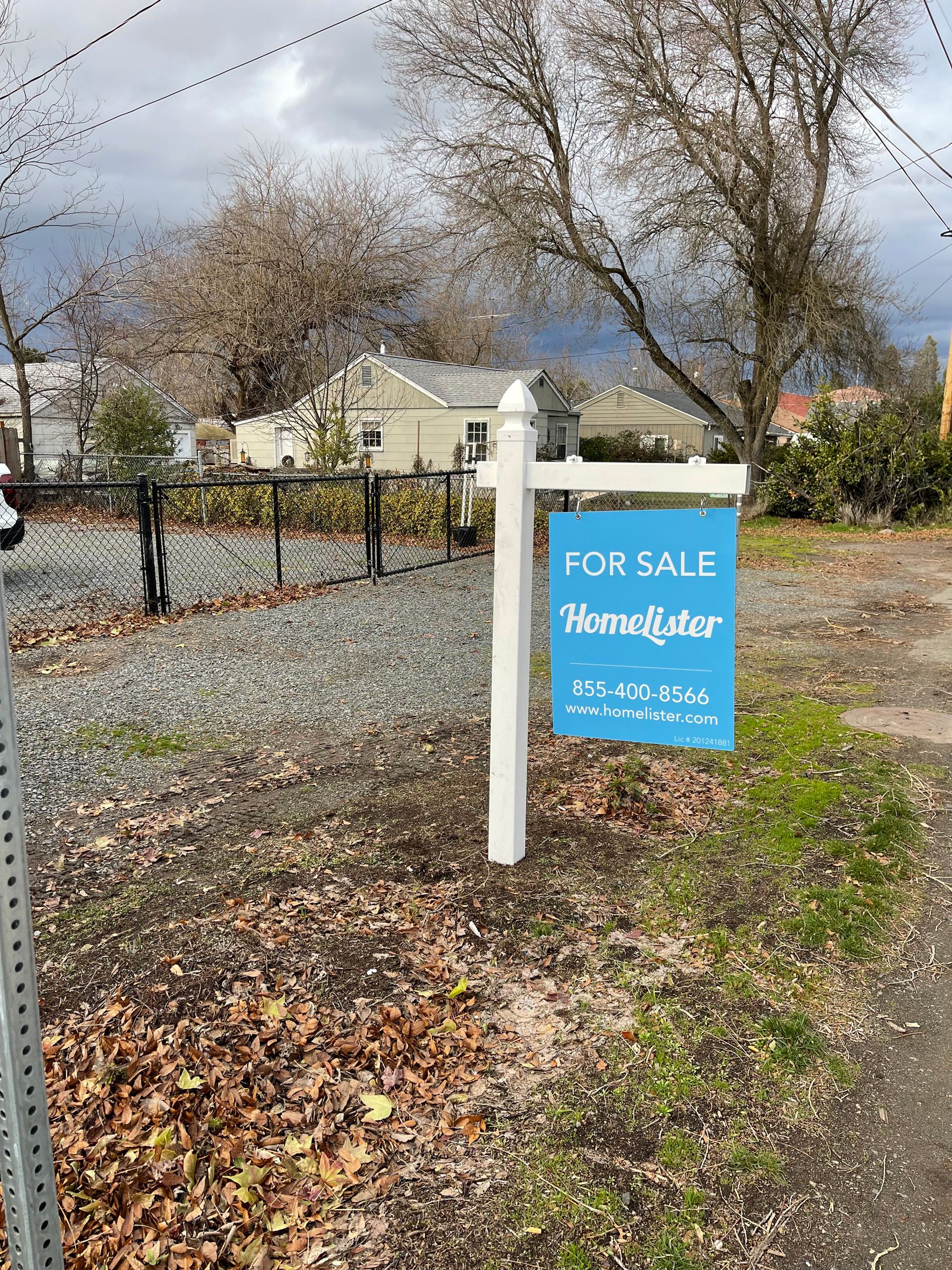 Custom Plastic Signs & Yard Signs | Signs Now Medford