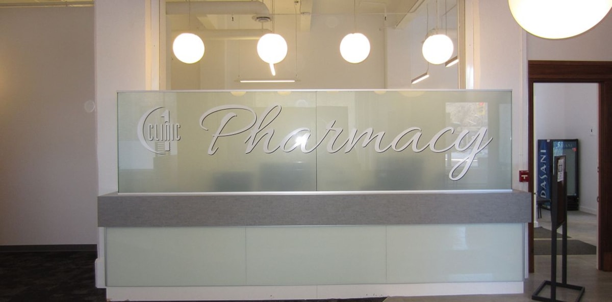 Custom Vinyl Lettering Graphics | Signs Now Winnipeg