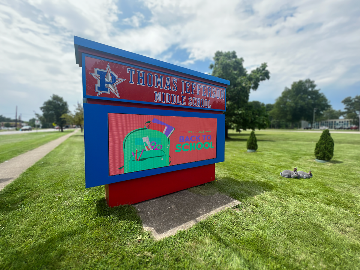 Electric Message Centers in Davenport Signs Now
