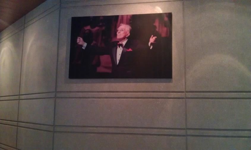 Wall Logos & Graphics